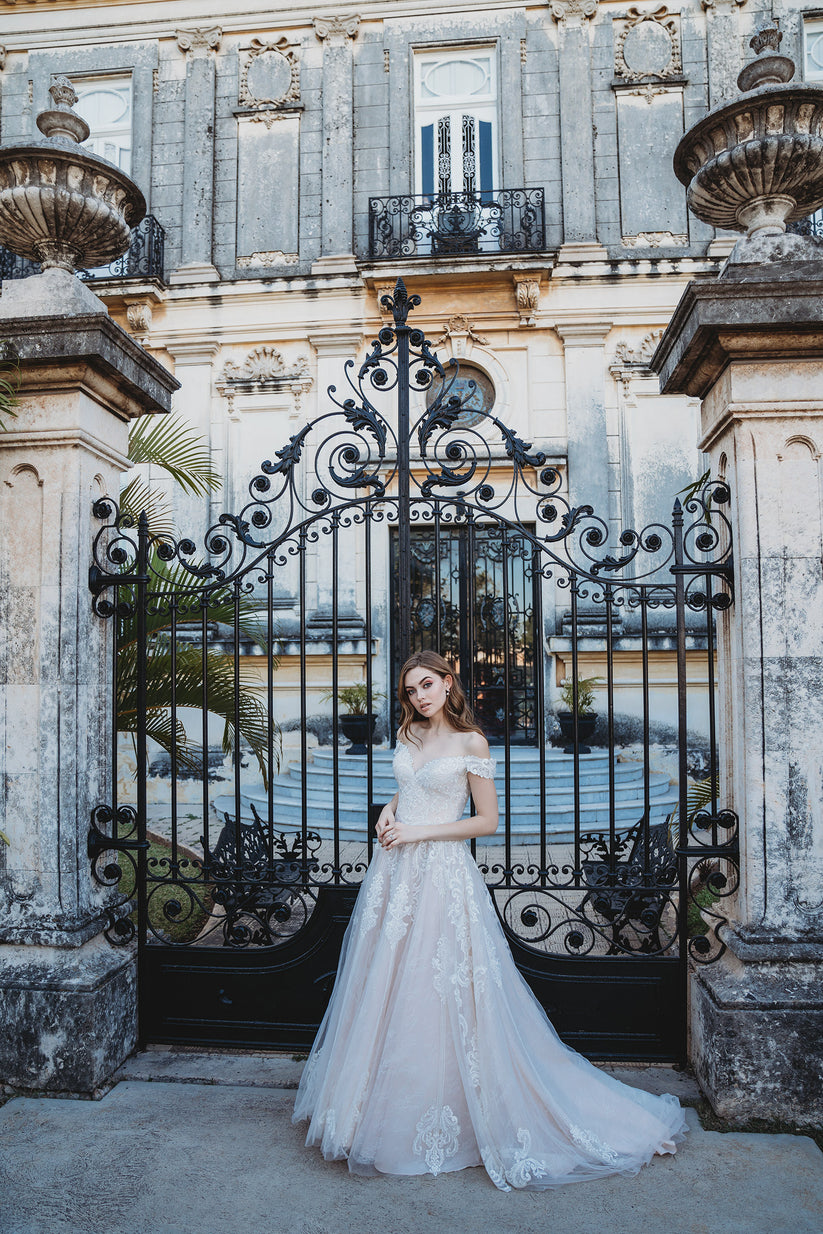 9619 – Allure Bridals