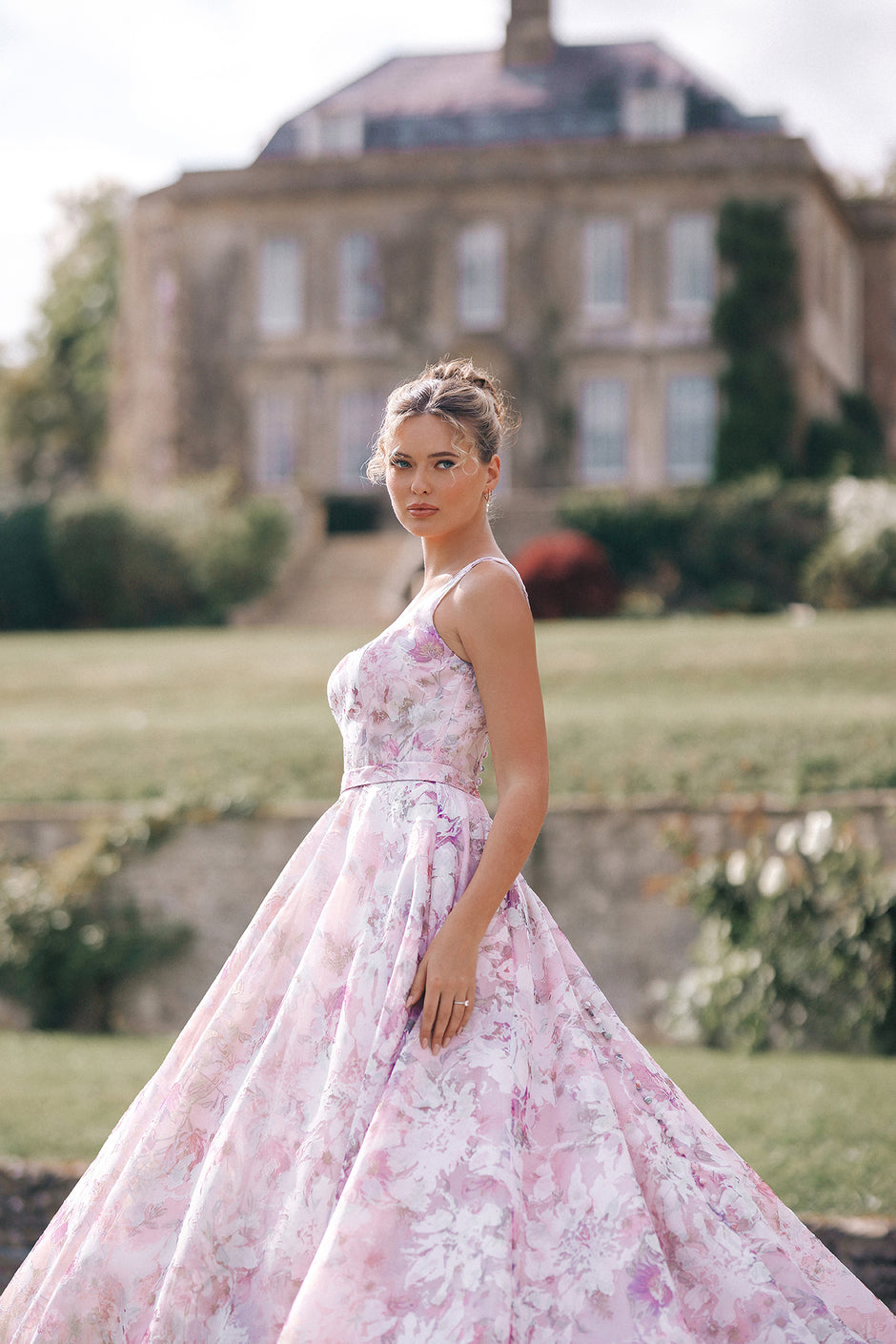 Bridgerton Dress Styles | Bridgerton Wedding Theme