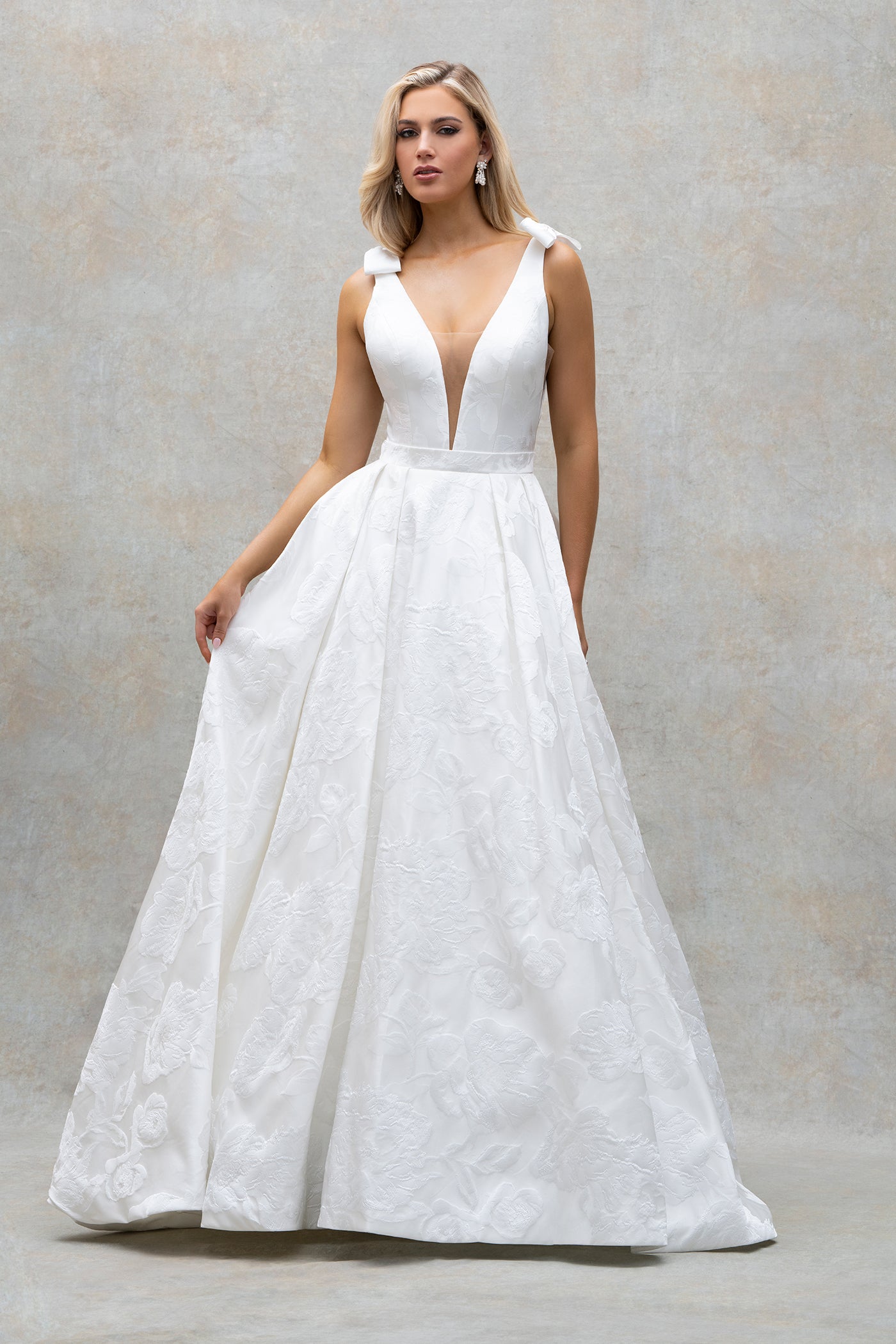 E516 - Pax – Allure Bridals