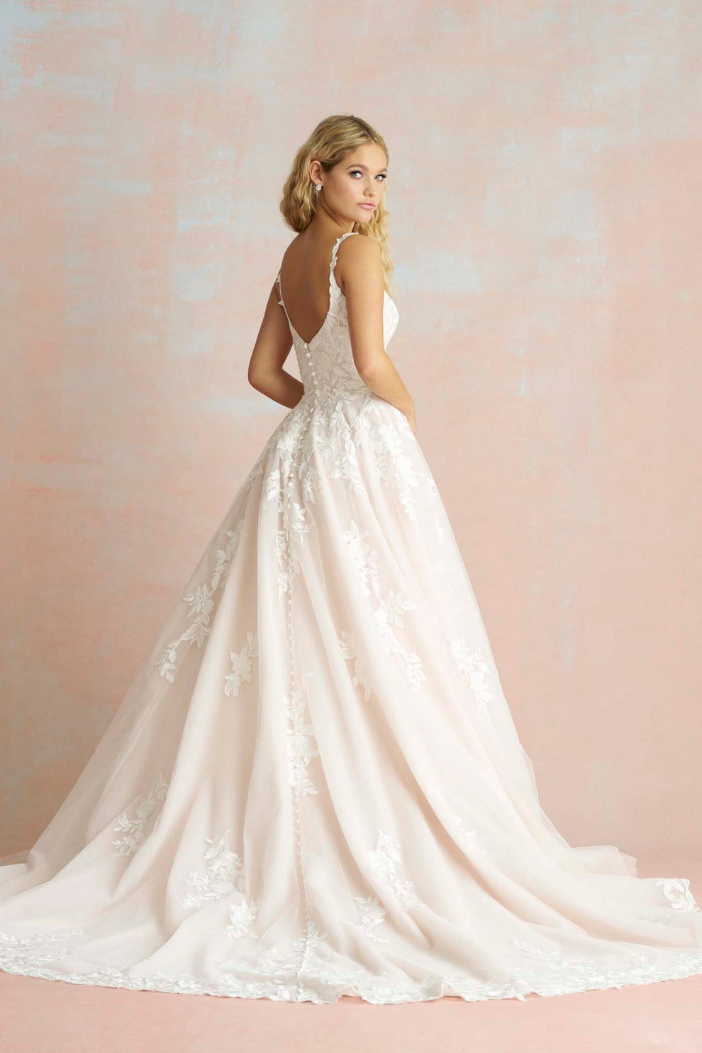 R3861 – Allure Bridals