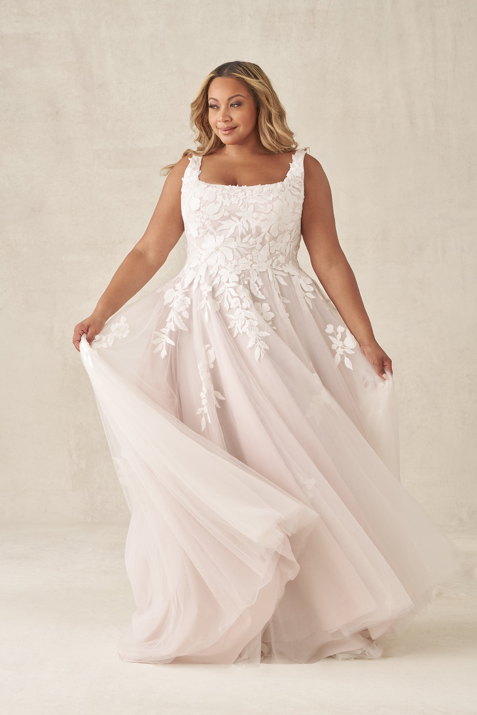 W553 – Allure Bridals